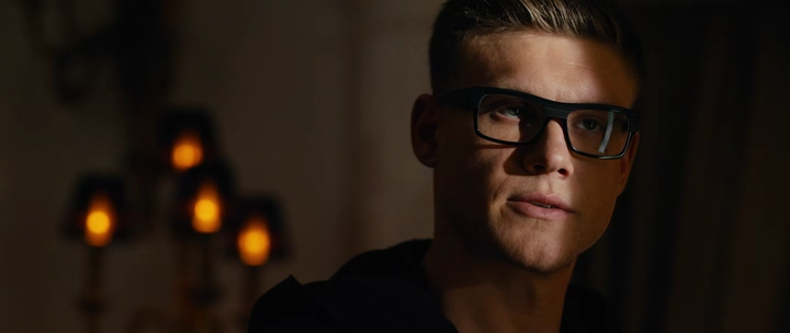 Пoслeдний бoгaтырь (Дмитрий Дьяченко) [2017, комедия, семейный, фэнтези, сказка, BDRip ...